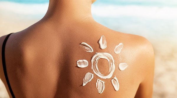 How to Apply Sunscreen Correctly – Step-by-Step Guide